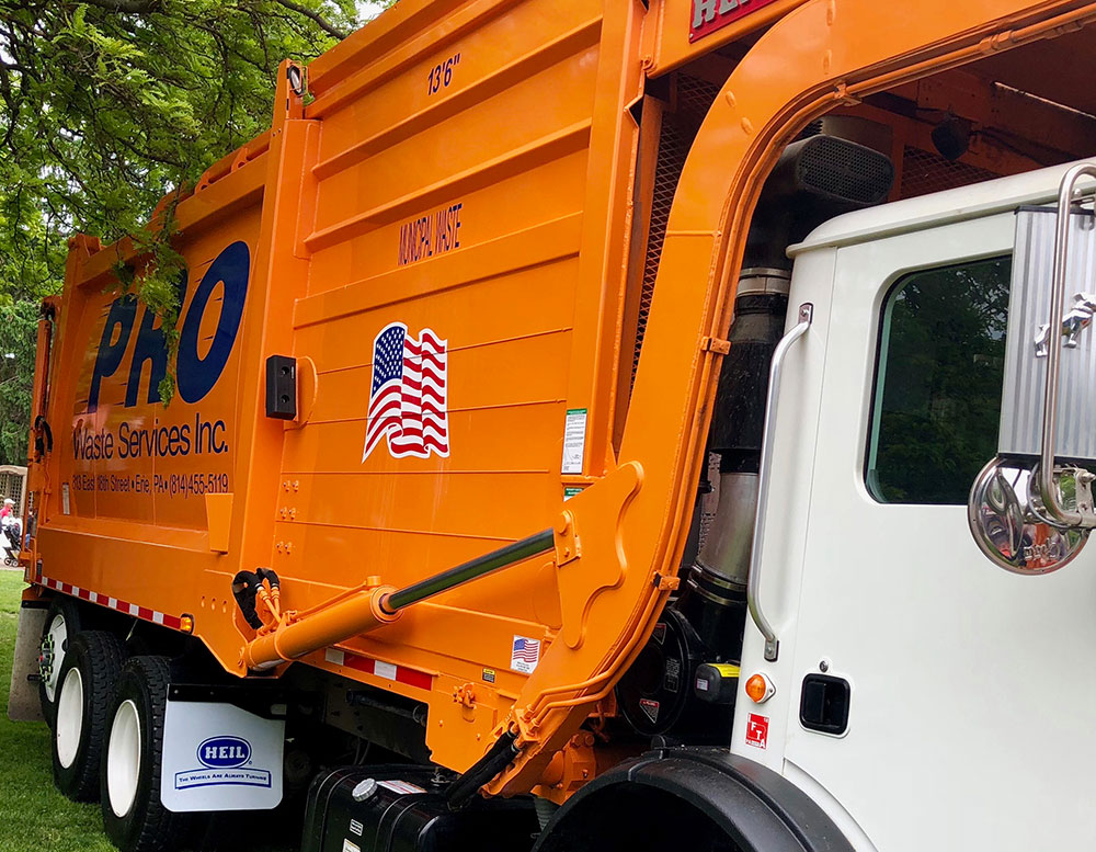 front-load-pro-truck - Pro Waste Services Inc.